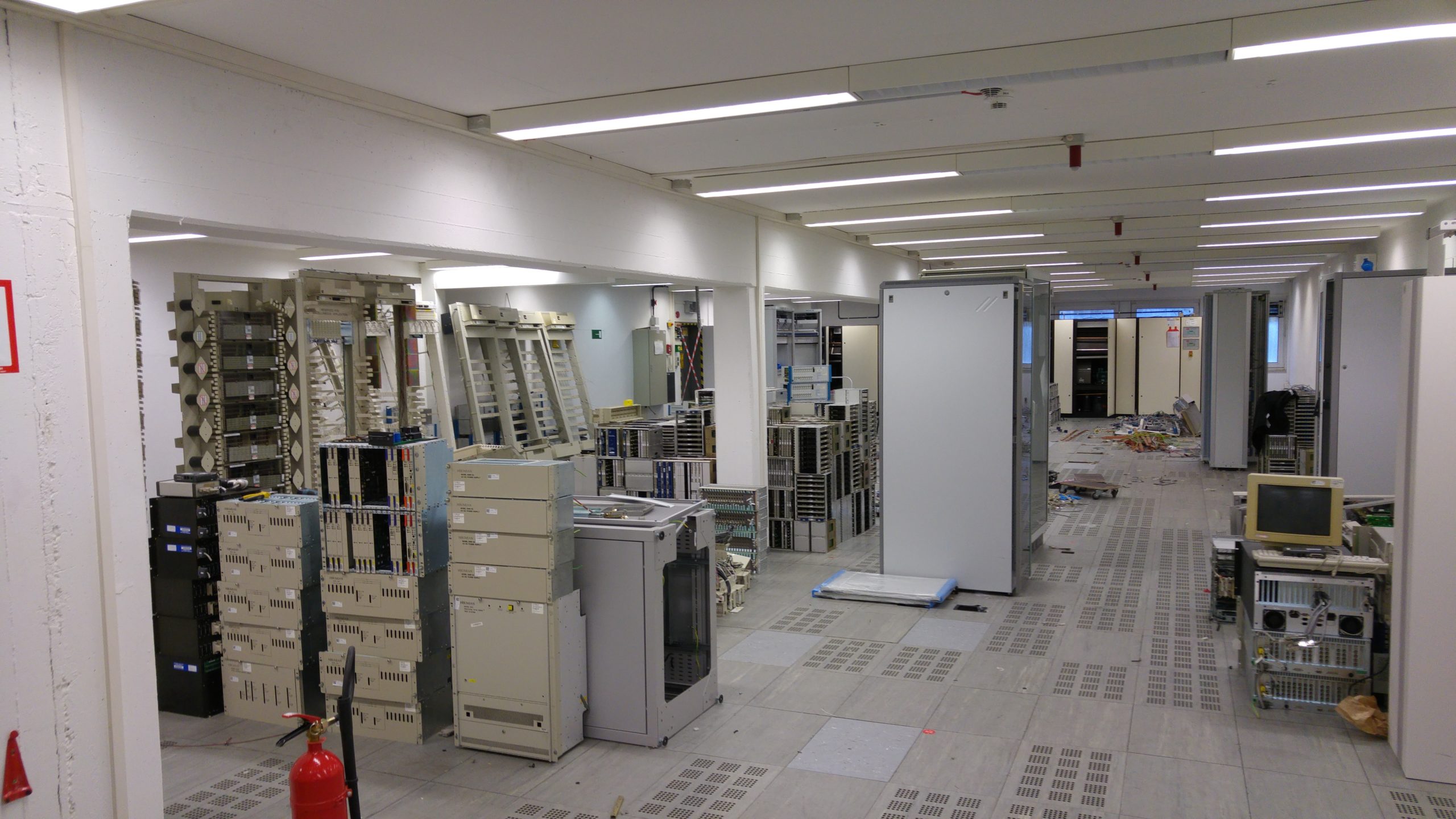 Deinstallation of redundant Ericsson AXE - Operator in Germany - Carritech